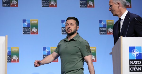 Във Вилнюс посрещнаха Зеленски като герой той рязко смени тона към