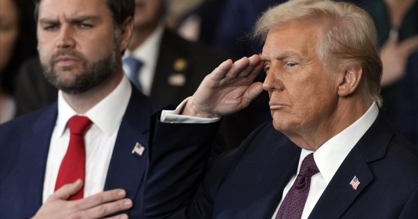 Доналд Тръмп обеща два пола свобода и Панамския канал на американците СНИМКИ Bgonair